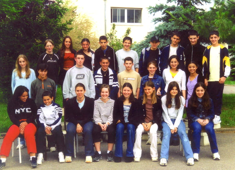 Photo de classe 4è... année 2001-2002 de 2001, Collège Emile Malfroy ...