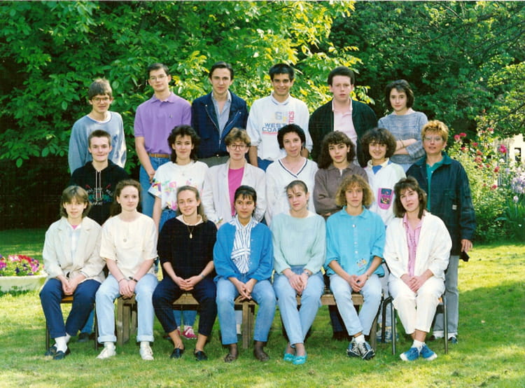 Photo de classe 1987/1988 - Première de 1988, Lycée Epin - Copains d'avant