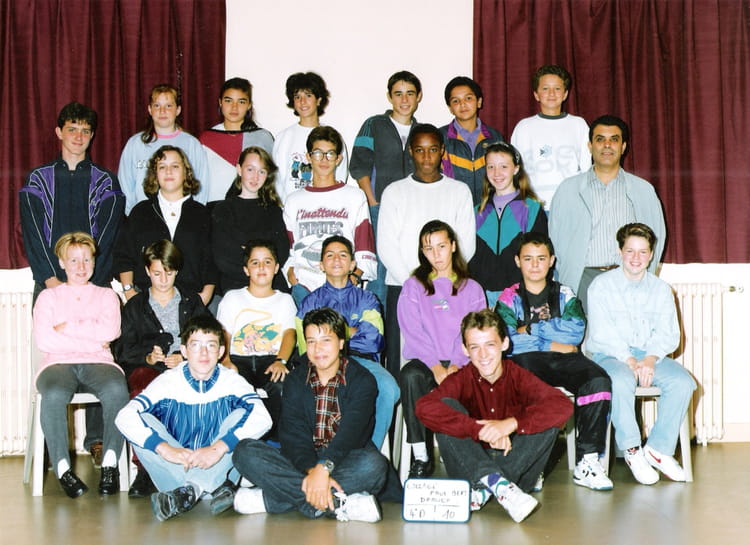 Photo de classe 4 ème D de 1992, Collège Paul Bert - Copains d'avant