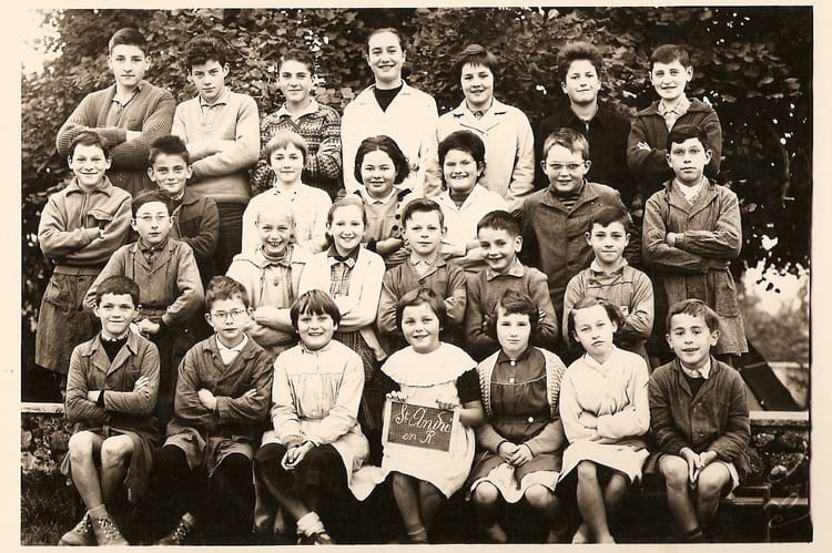 Photo de classe La classe de mr ROZIER de 1962, Ecole Primaire (Saint ...