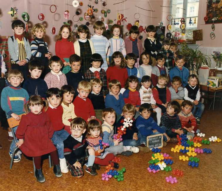 Photo de classe Ecole maternelle 84-85 de 1984, Ecole Du Maine (Bazouges La Perouse) - Copains d ...