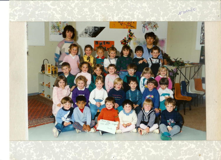 Photo de classe Petite et moyenne section de 1988, Ecole Andre Fertre ...