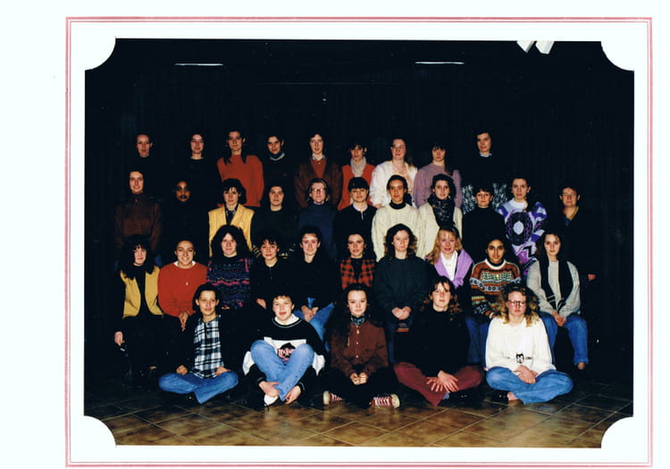 Photo de classe Terminale G1 Auguste Angellier 1993 de 1993, Lycée ...