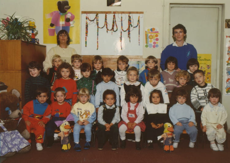 Photo de classe JE1 de 1987, Ecole Notre Dame De L'esperance - Copains ...