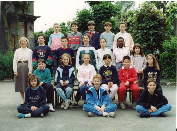 Photo de classe 6 eme blanche de castille de 1988, Collège Saint-louis ...