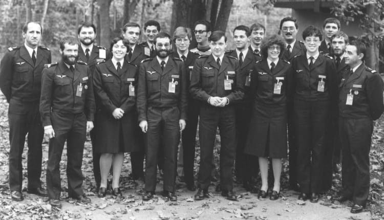 Photo de classe BE Programmeur 1984-85 de 1985, Cigaa -ba 217 - Copains ...