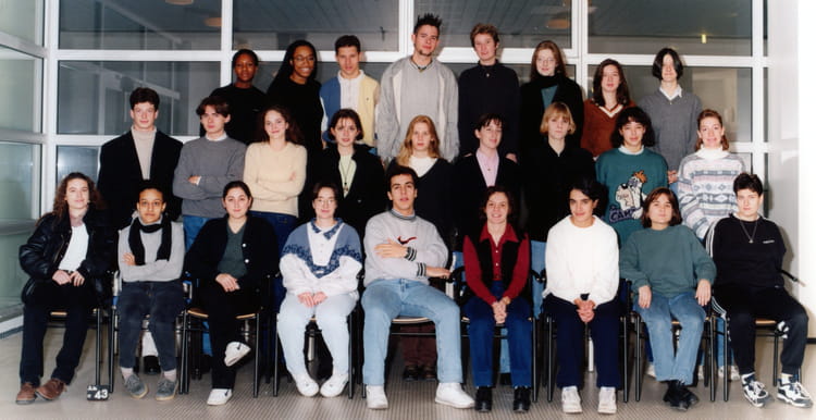 Photo de classe ENCPB-TS1-biochimieA-1997-98 de 1998, Bts E.n.c.p.b ...