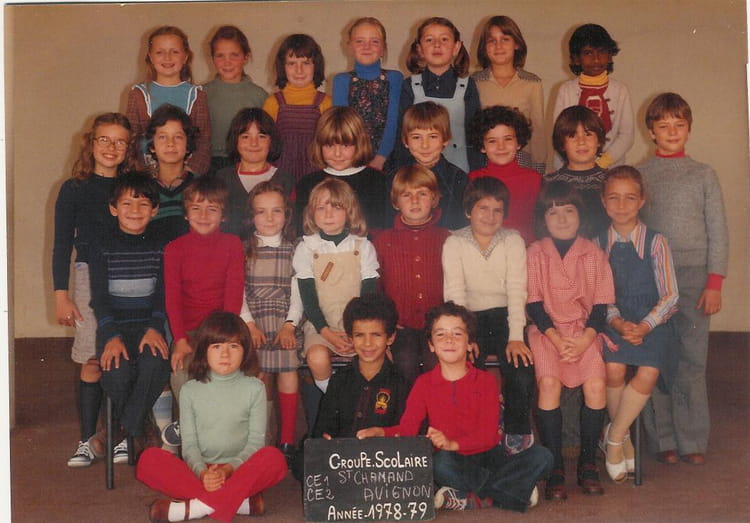 Photo de classe CE1 - CE2 St Chamand de 1978, ECOLE PIERRE DE COUBERTIN ...