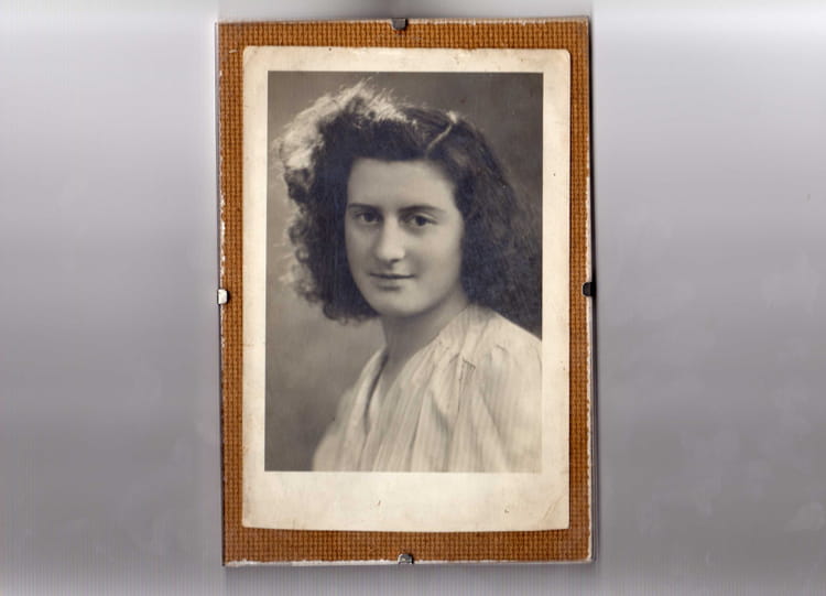 Photo de classe Anna Mori ancienne élève de 1945, GROUPEMENT SCOLAIRE ...