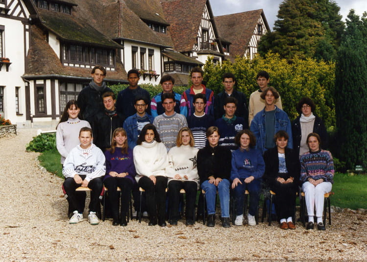 Photo de classe Seconde 1 de 1993, Lycée Privé Saint-adjutor - Copains ...