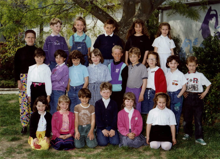 Photo de classe CE2 de 1991, ECOLE BEAUREGARD - Copains d'avant