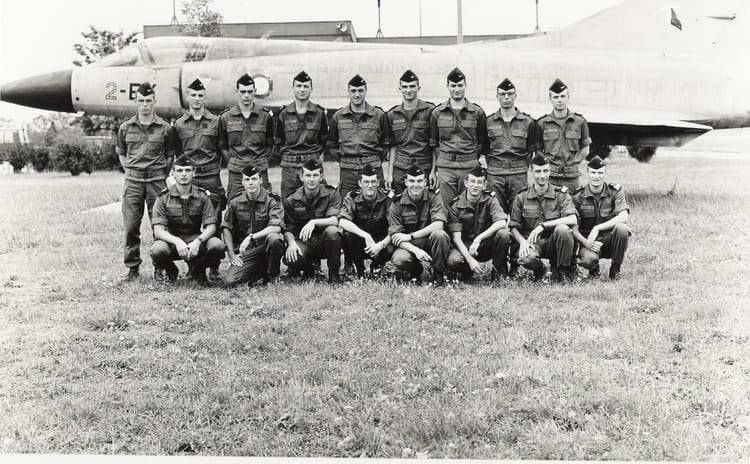 Photo de classe Classe dijon de 1994, Base Aérienne 117 Balard ...