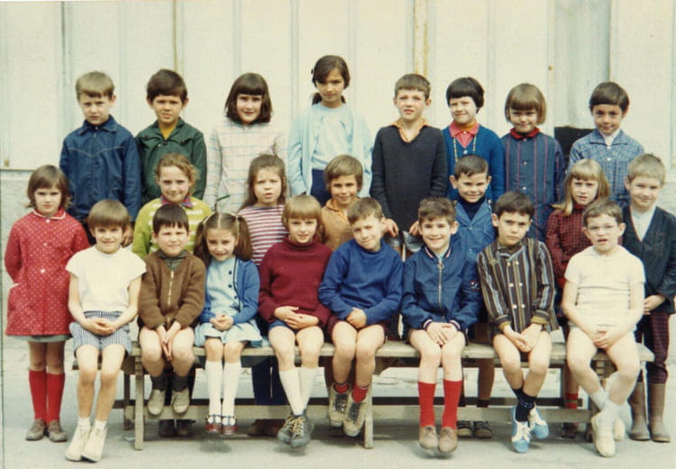 Photo de classe CM1 de 1972, Ecole Haut Changis (Avon) - Copains d'avant