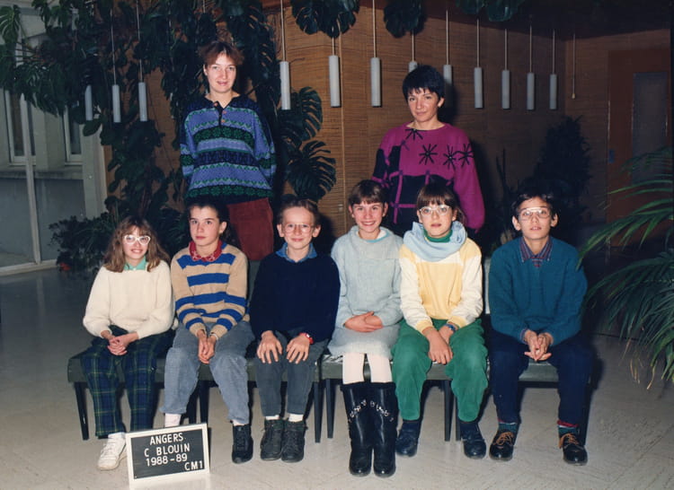 Photo de classe CM1 de 1988, CENTRE CHARLOTTE BLOUIN - Copains d'avant