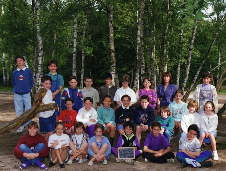 Photo de classe CM2 de 1992, Ecole Jean De La Fontaine (Cesson ...