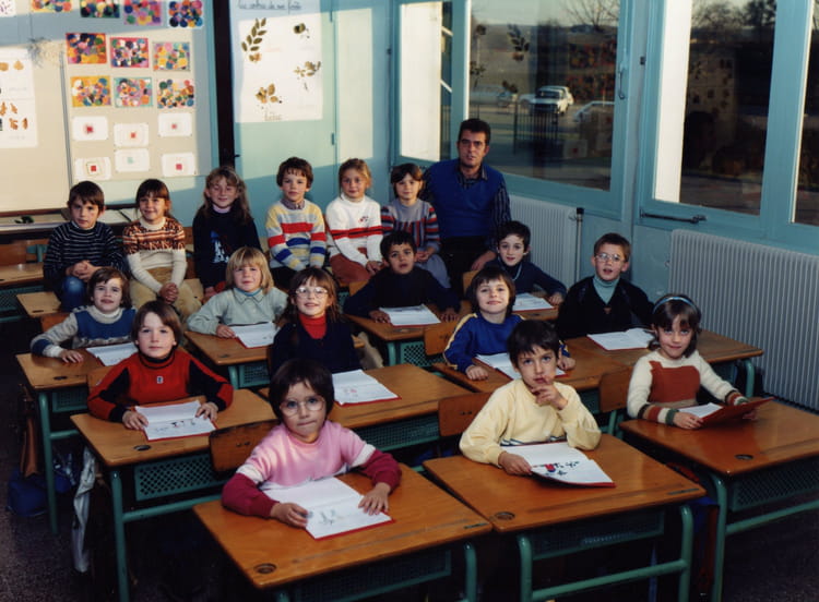 Photo de classe CP de 1983, Ecole Irene Et Frederic Joliot Curie (Saint ...