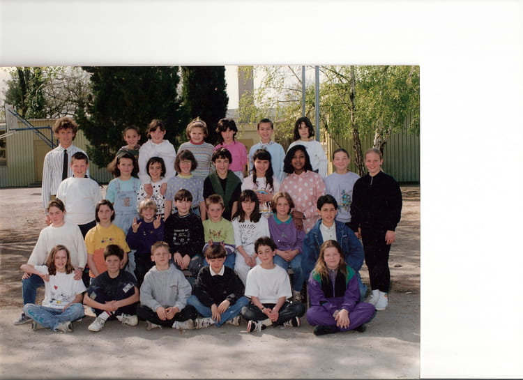 Photo de classe Cm2 de 1991, ECOLE JULES MICHELET - Copains d'avant