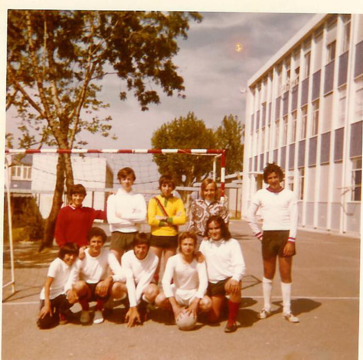 Photo de classe 3eme de 1971, C..e.s. La Calade - Copains d'avant