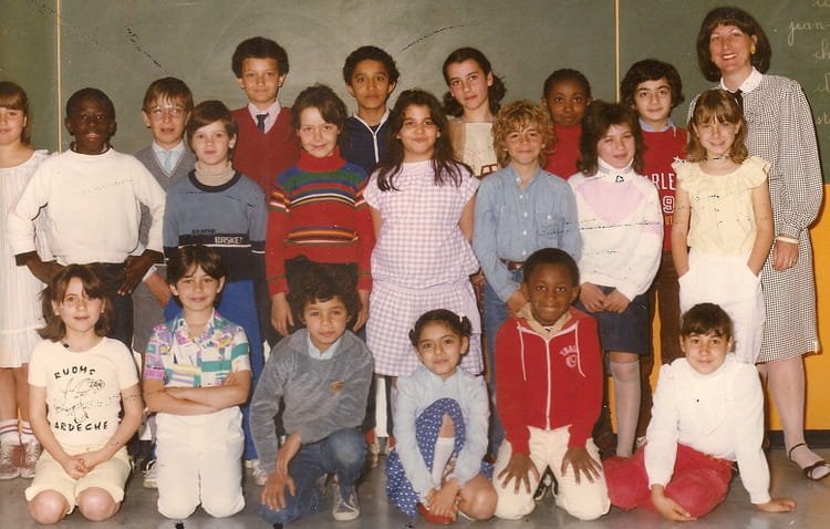 Photo de classe CE2 de 1982, ECOLE EMILE VAYSSIERE - Copains d'avant