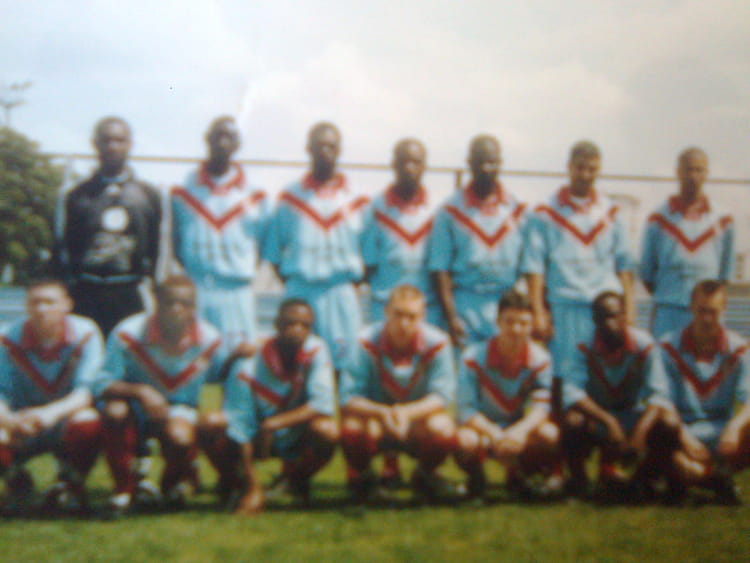 Photo de classe Finale de la coupe de paris 2001 à Colombes contre ...