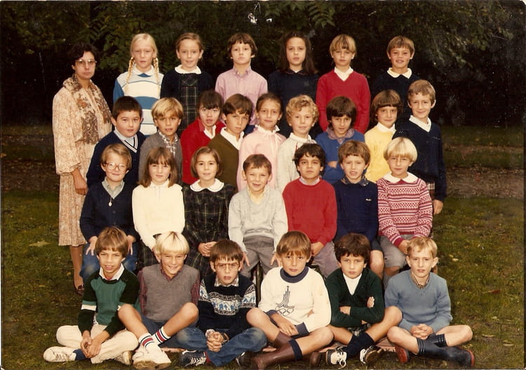 Photo de classe CE2 de 1982, ECOLE INSTITUTION DU BON PASTEUR - Copains ...
