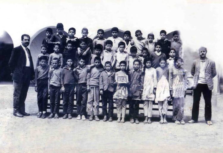 Photo de classe CE 3 1973 Ecole Béni oukil LAATAMNA BERKANE MAROC de ...