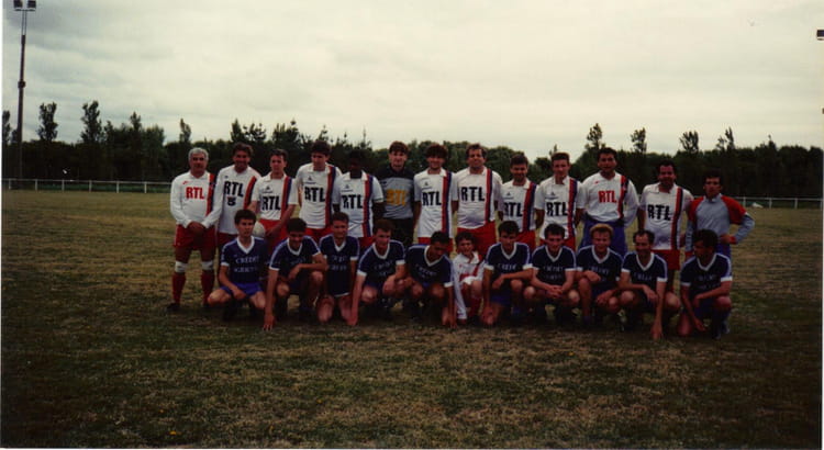 Photo de classe PSG CDM PENTECOTE 1990 de 1990, PSG - Copains d'avant