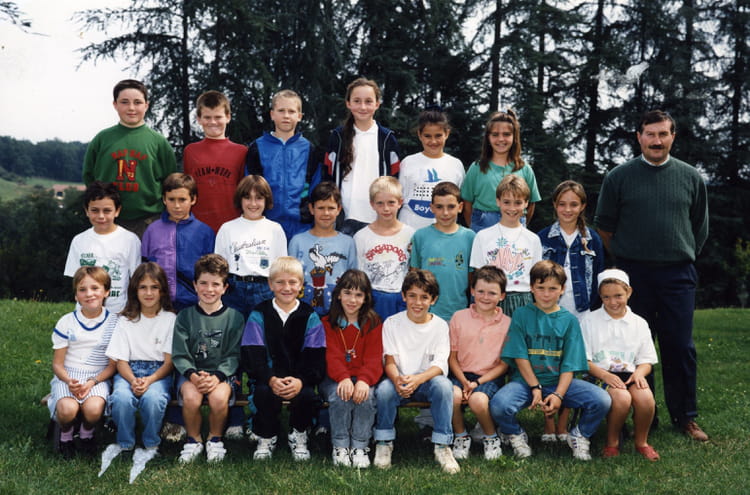 Photo de classe SAINT-GENIES 1992-93 : CM1-CM2 de 1992, Ecole Primaire ...