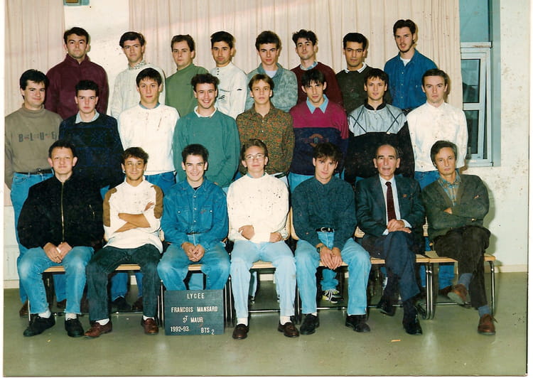 Photo de classe BTS PRODUCTIQUE BOIS 91/93 de 1993, LYCEE PROFESSIONNEL ...