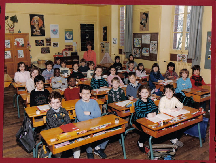 Photo de classe C.E.1 de 1988, ECOLE LA BRECHE - Copains d'avant