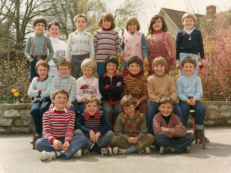 Photo de classe CE1 de 1983, Ecole De La Fontaine (Ully Saint Georges ...