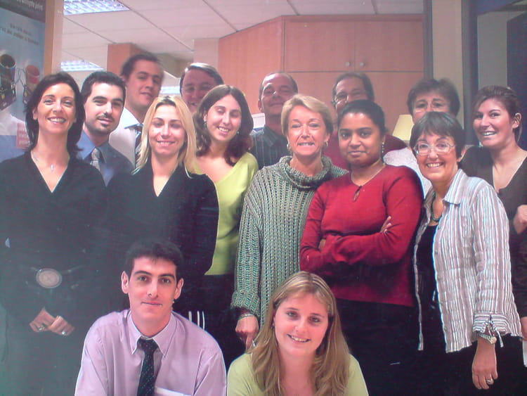 Photo de classe L'equipe BNPP Bourg La Reine de 2005, Bnp Paribas Bourg ...