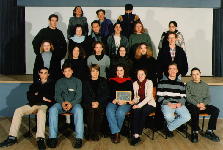 Photo de classe 1ERE ES 1 - 1995 1996 de 1996, Lycée Emmanuel D'alzon ...