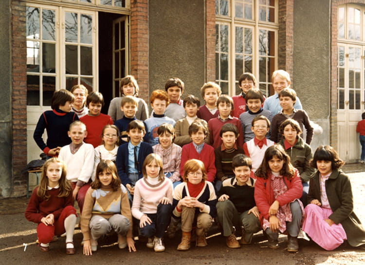 Photo de classe Cm2 de 1981, ECOLE THOMAS GOUSSET - Copains d'avant