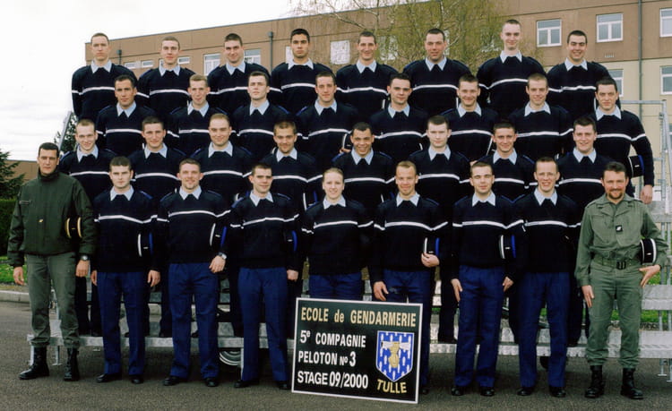 Photo de classe Ecole GAV Tulle de 2000, Ecole Gendarmerie (Ciga ...