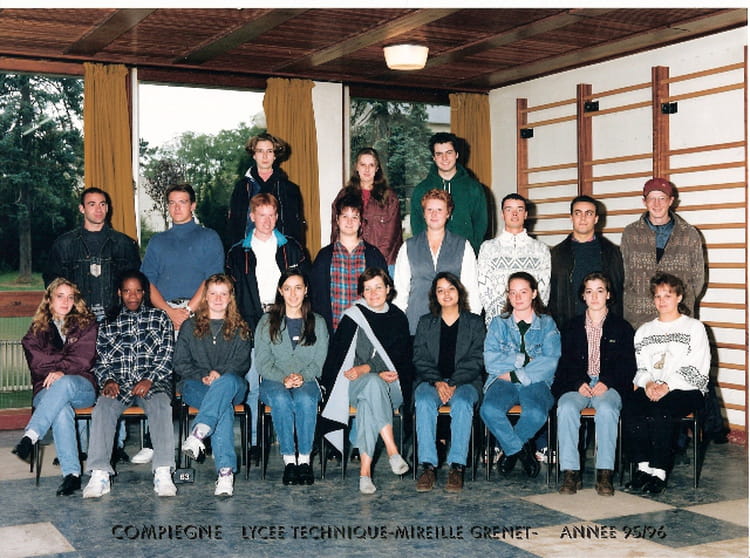 Photo de classe COMPIEGNE LYCEE TECHNIQUE - MIREILLE GRENET - ANNEE 95/ ...