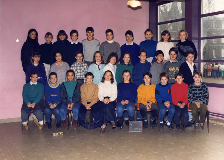 Photo de classe 4ème Orange de 1986, Collège Watteau - Copains d'avant