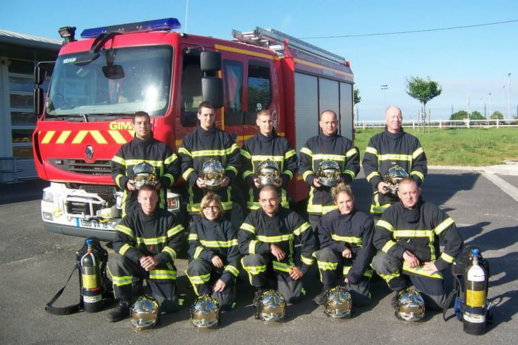 Photo de classe Sapeurs pompiers de Mehun de 2012, Sdis 18 - Copains d ...