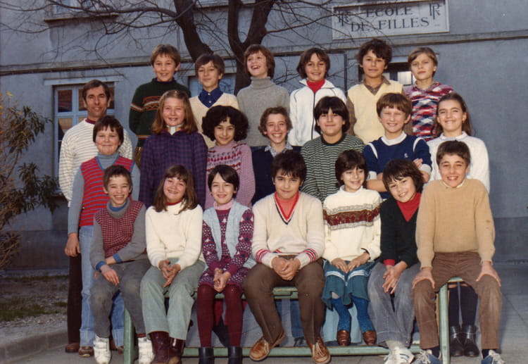 Photo de classe CM2 de 1982, Ecole Pierre Sémard - Copains d'avant