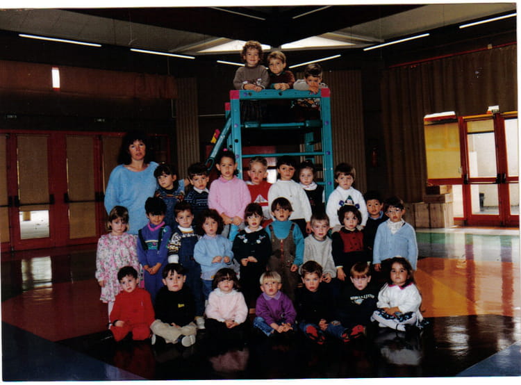 Photo de classe Aragon de 1992, Collège Georges Rayet - Copains d'avant