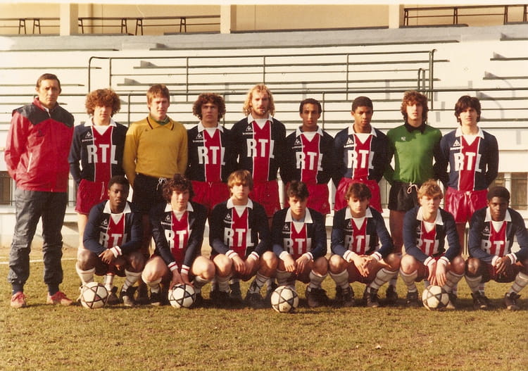 Photo de classe Le centre de formation du PSG de 1982, PARIS SAINT ...