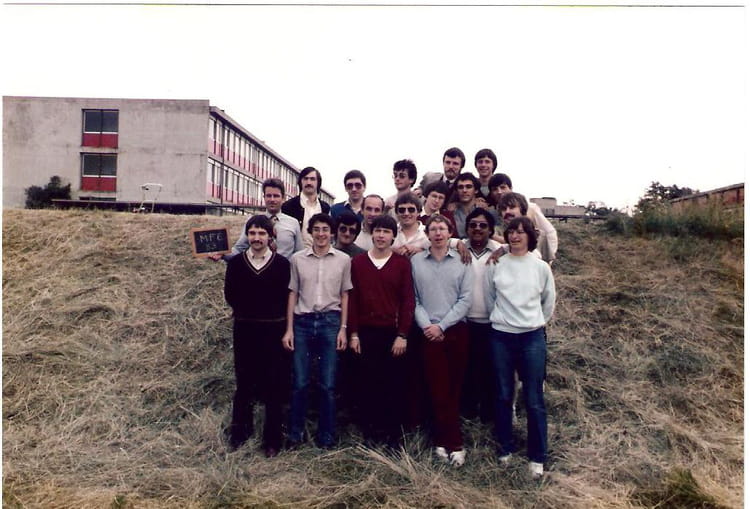 Photo de classe ISIN Promo 1983 section MFE de 1983, Esstin - Ecole Des ...