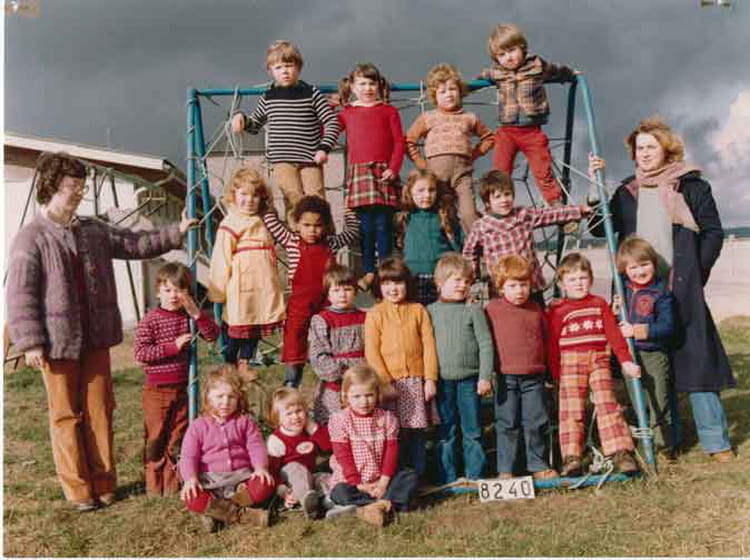 Photo de classe Classe enfantine Estry de 1979, ECOLE PRIMAIRE ET ...