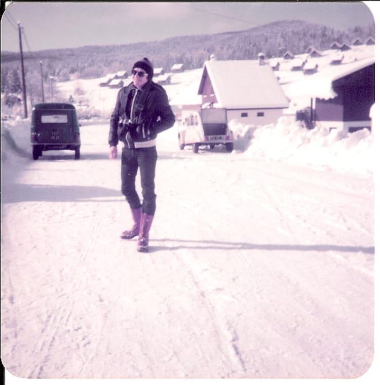 Photo de classe Cm2 de 1984, ECOLE JACQUES SOLOMON - Copains d'avant