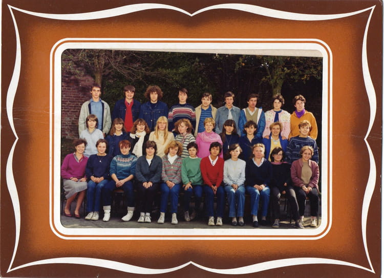 Photo de classe T°G2 de 1983, Jesse De Forest - Copains d'avant