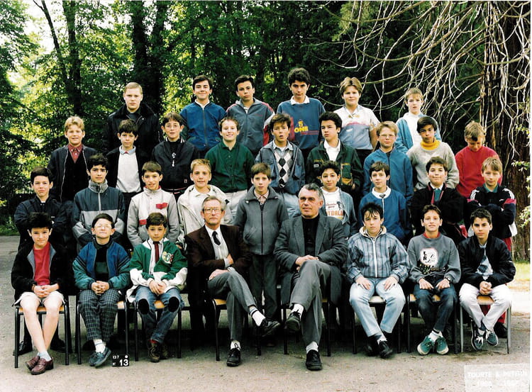 Photo de classe 6ème2 de 1986, Collège De Juilly - Copains d'avant