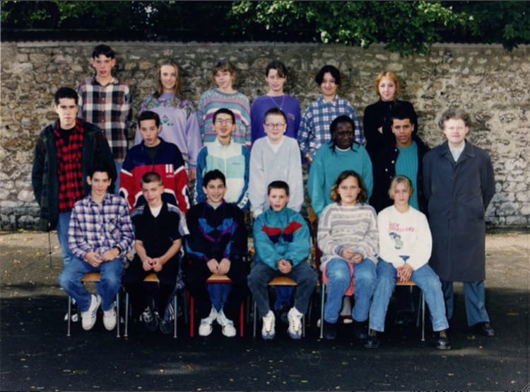 Photo de classe Gaëtan Denain de 1995, Collège Gaëtan Denain - Copains ...