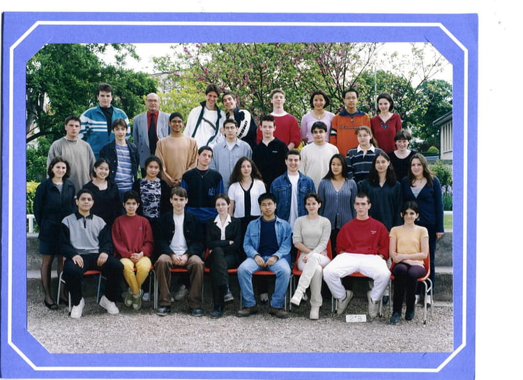 Photo de classe 2nd B 1998/1999 de 1999, Lycée Epin - Copains d'avant