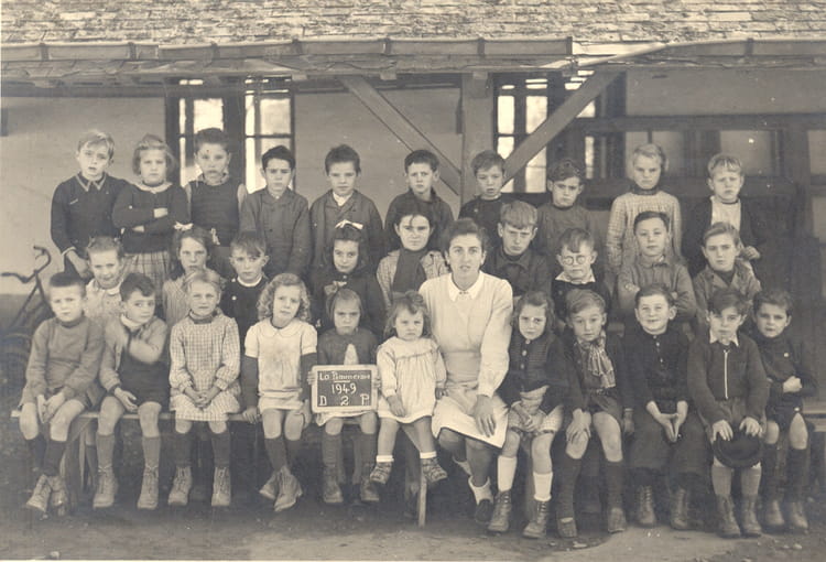 Photo de classe D 2 P 1949 de 1949, école Primaire La Pommeraye - Copains d'avant