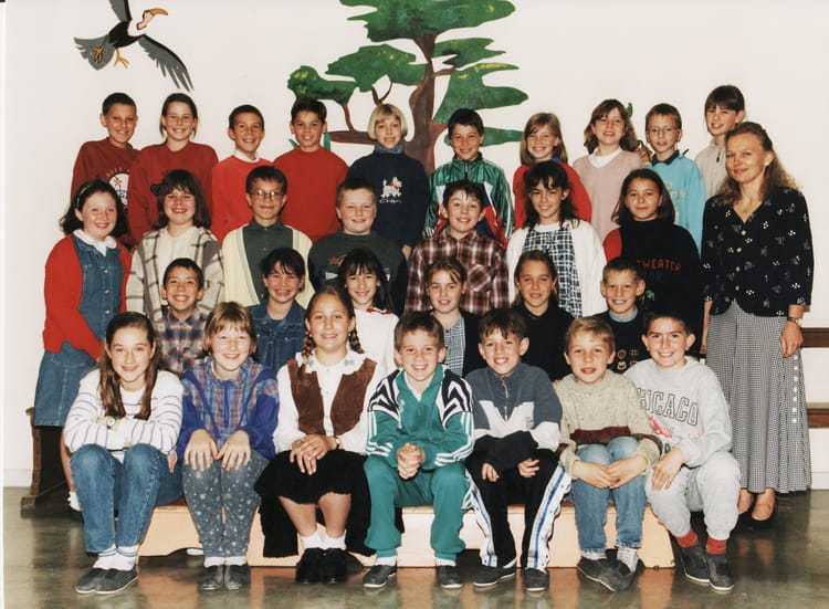 Photo de classe CM2 Année 95-96 de 1996, Ecole Notre Dame (Charleville ...